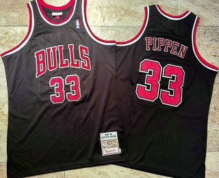 Men's Chicago Bulls #33 Scottie Pippen 1997-98 Black Hardwood Classics ...